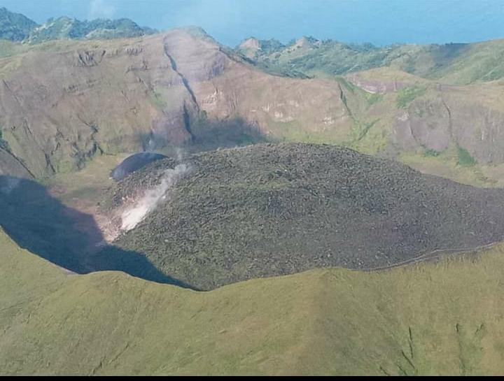 EFFUSIVE ERUPTION AT THE LA SOUFRIERE VOLCANO ALERT LEVEL RAISED TO ...