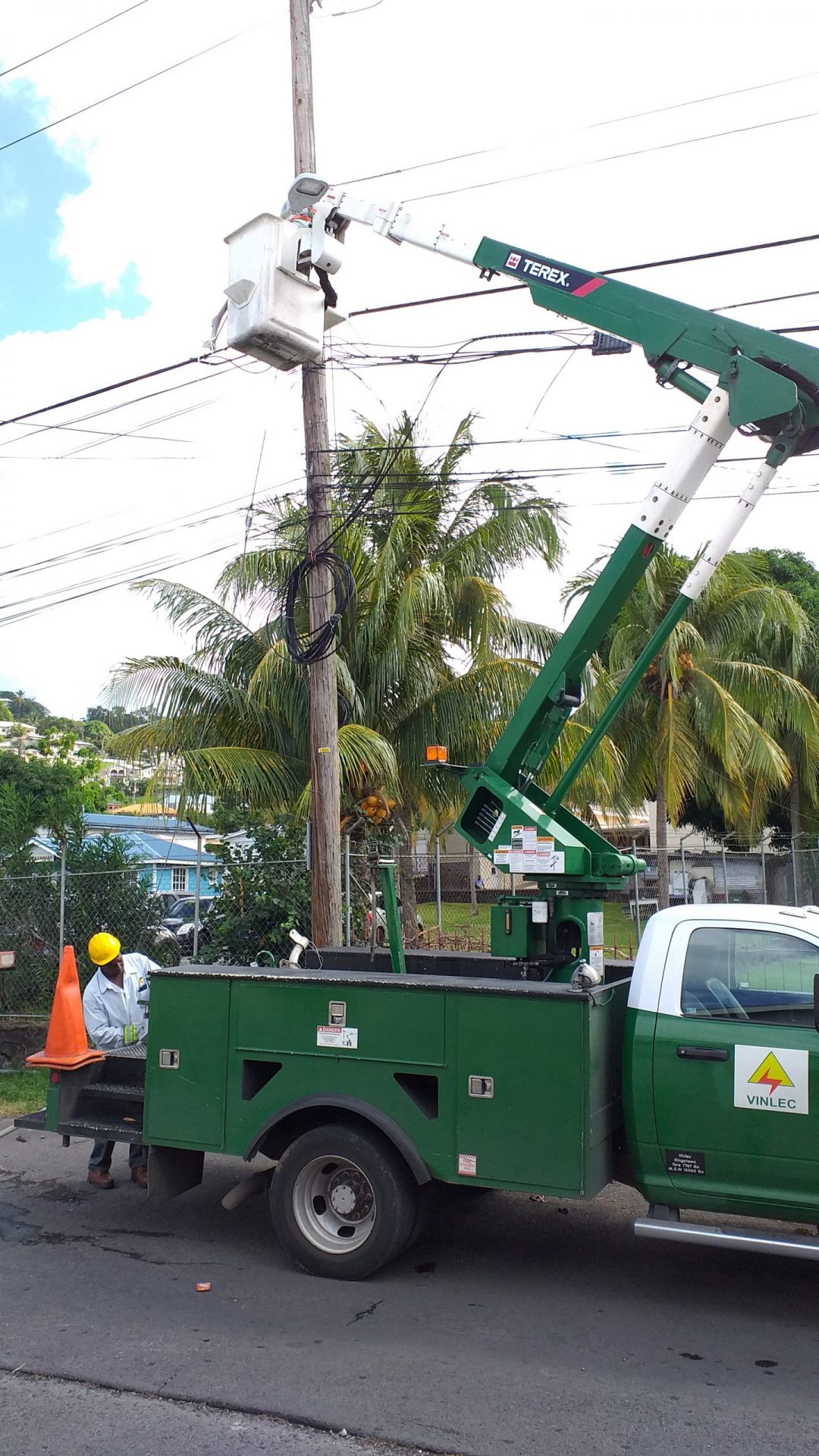 VINLEC INSTALLING LED LIGHTS AS PART OF A NATIONAL PROJECT - Asberth ...