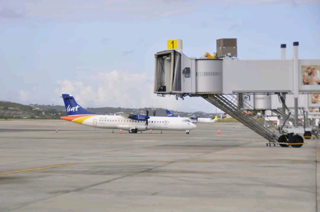 LIAT RETURNS TO CARIBBEAN SKIES - Asberth News Network