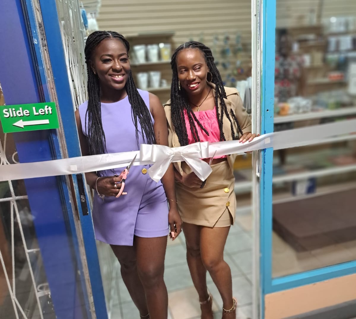 Friends collaborate to open craft shop - Asberth News Network