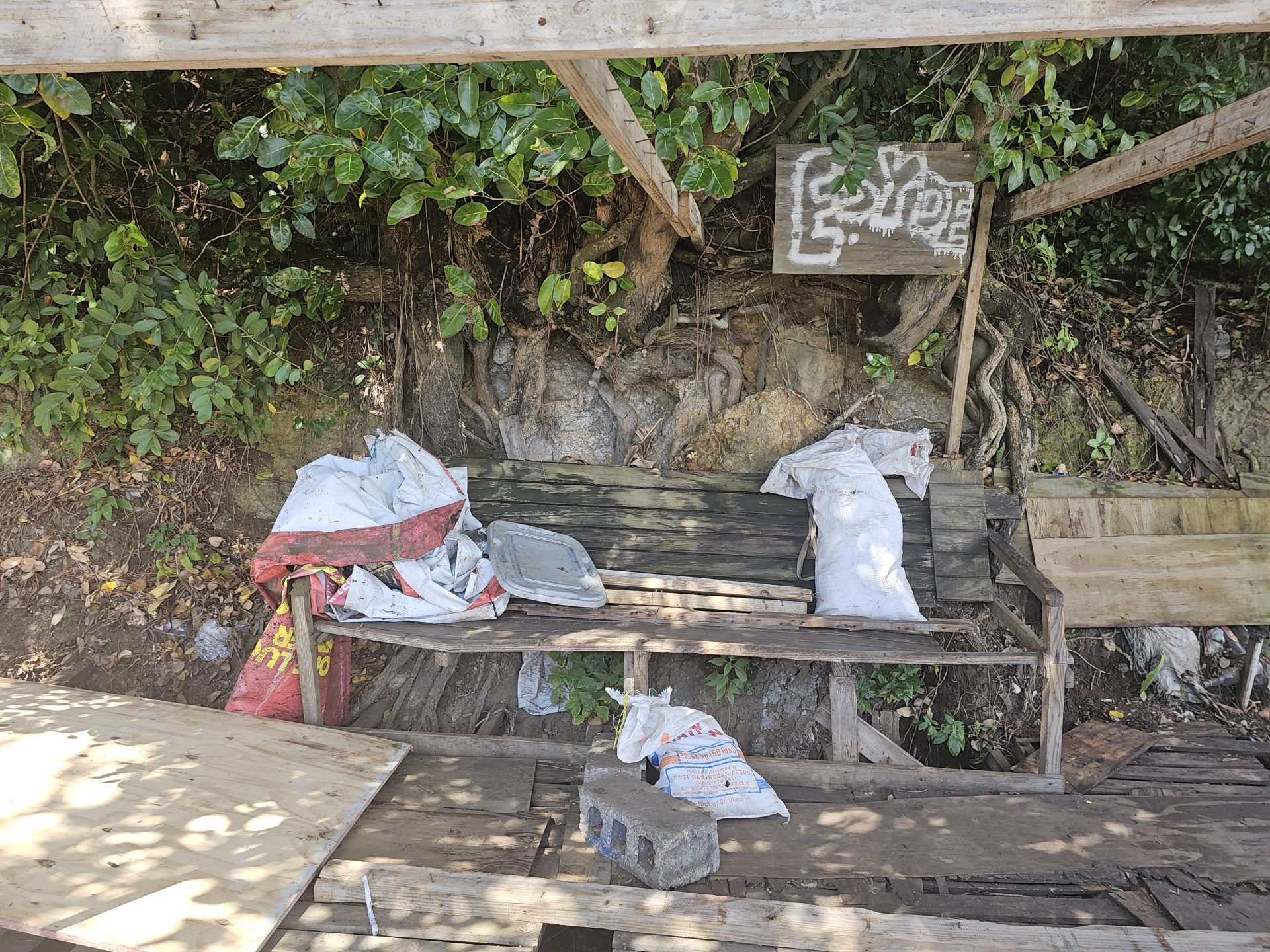 Vendors feeling pinch - Asberth News Network