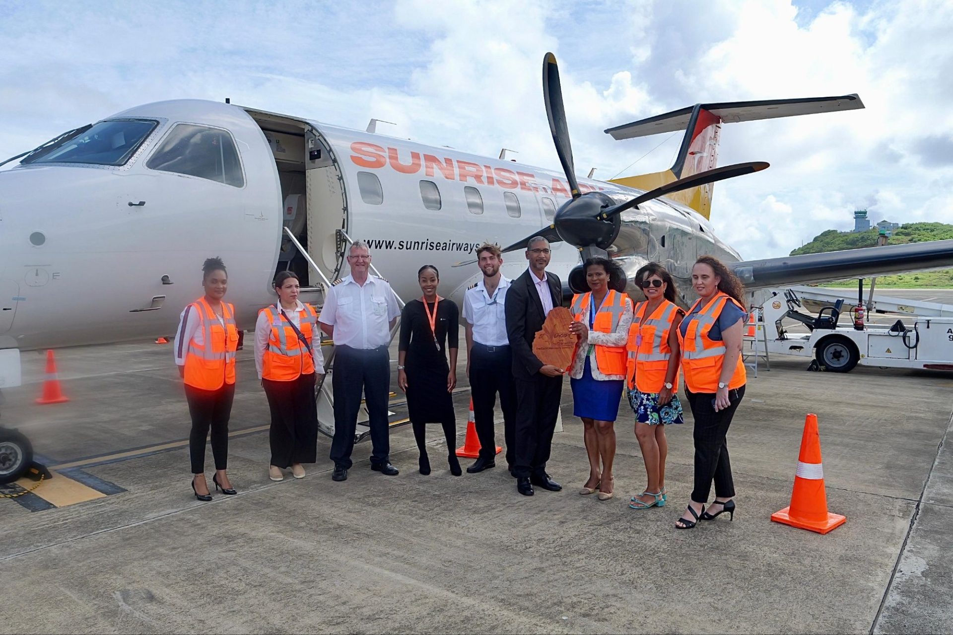SUNRISE Airways Begins Service to SVG, Connecting Key Caribbean ...